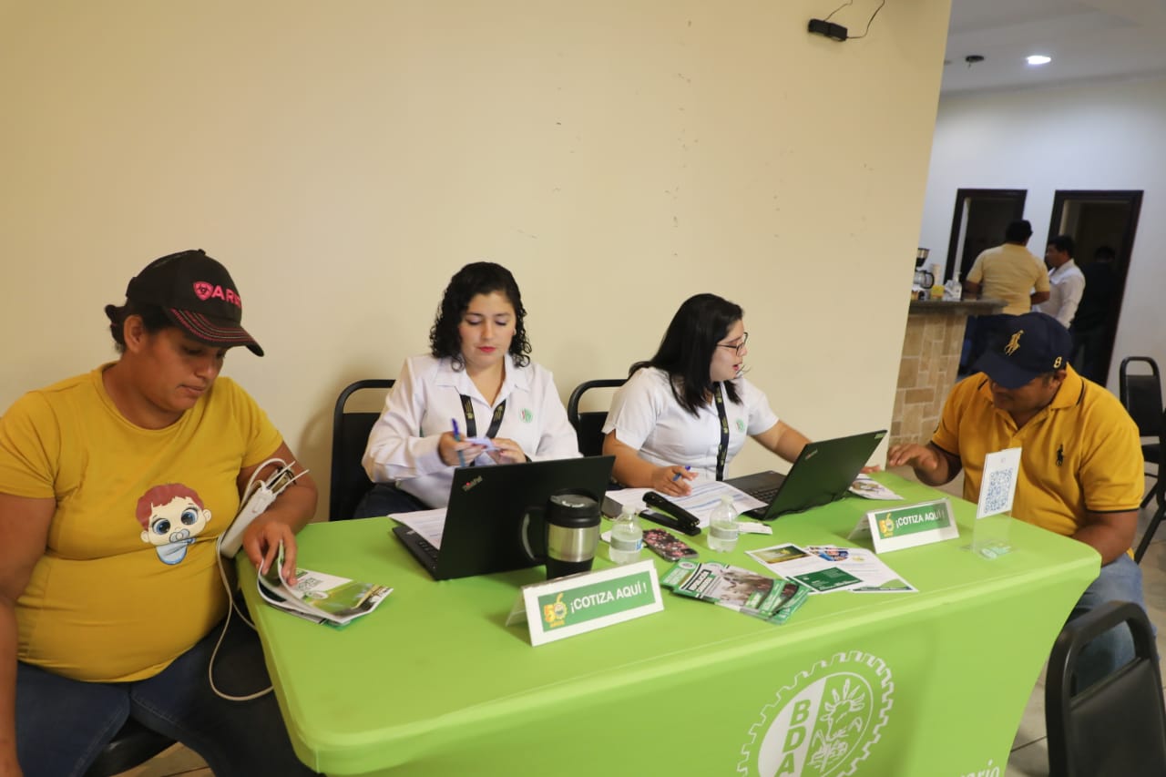 Presentación de tres nuevos programas que beneficiarán a los micros y ...